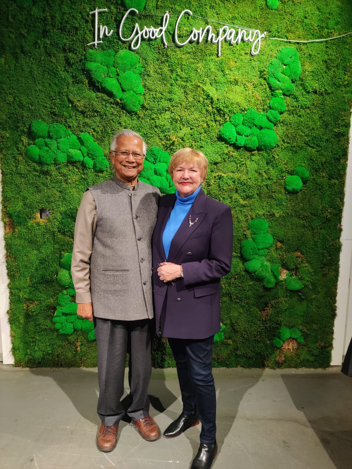 Professor Yunus Visits Social Enterprises in London and addresses meetings